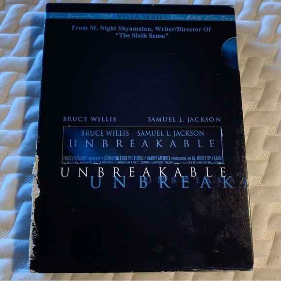 Touchstone | Media | M Night Shyamalan Unbreakable | Poshmark